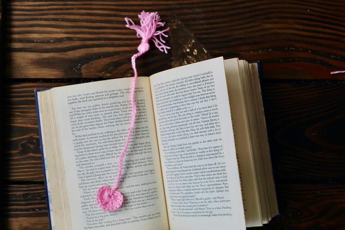 Cupid's Arrow Bookmark Crochet PATTERN - Crochet Bookmark Heart ...