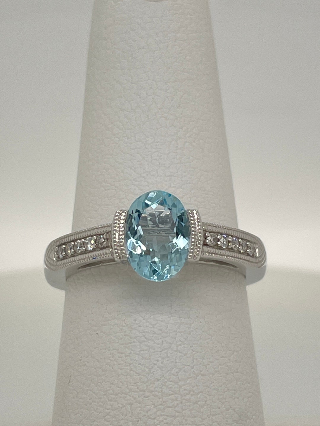 Natural Aquamarine Ring 14K White Gold, 1.05ct Oval Center Stone, Size ...