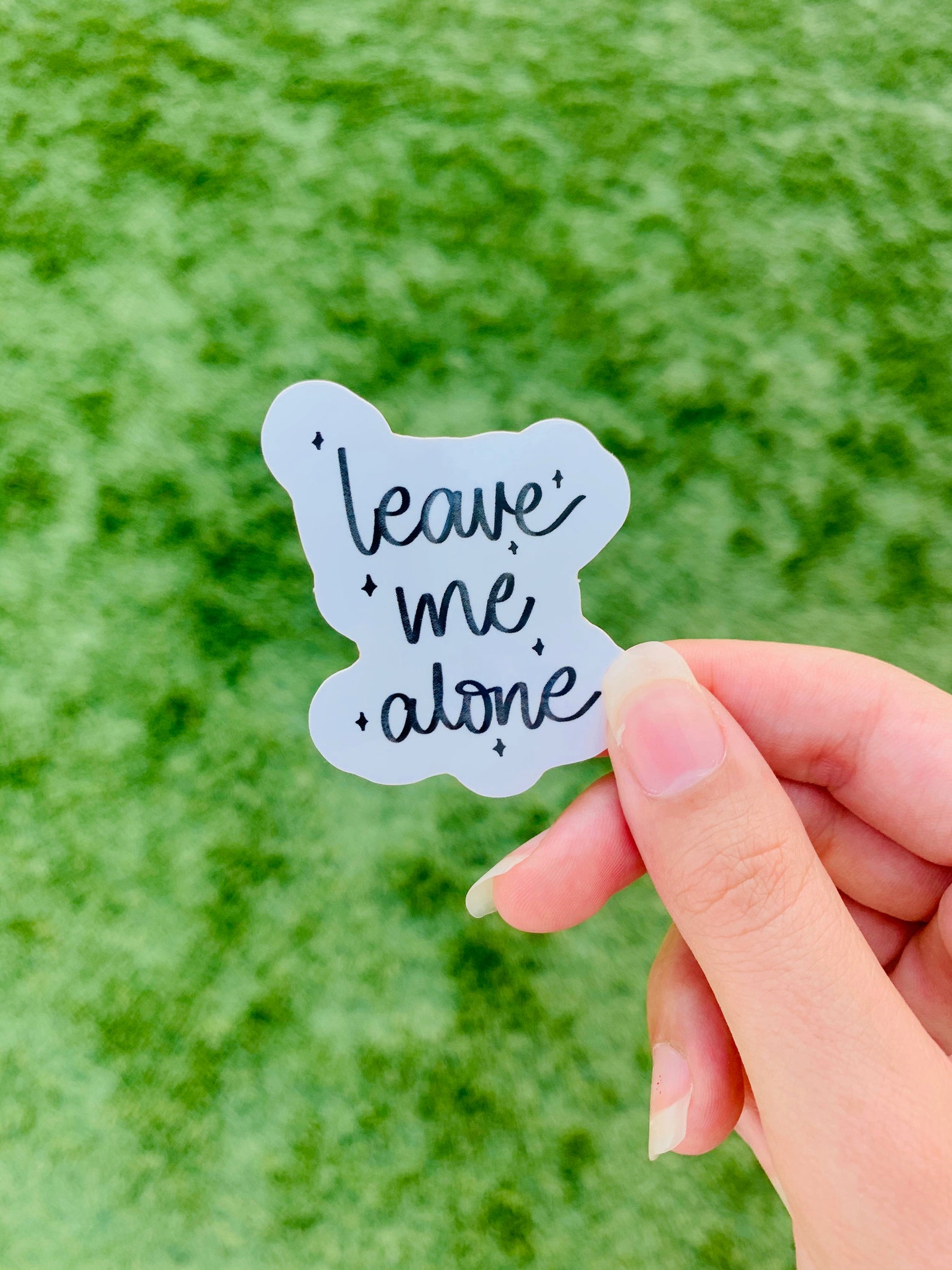 Sarcastic sticker leave me alone design - Etsy.de