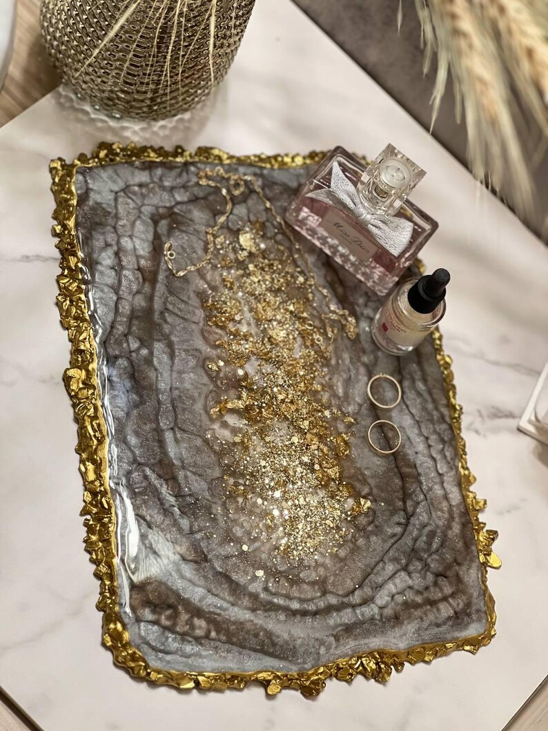 Resin Decorative Perfume Tray Jewelry Tray Resin Geode Serving Tray ...