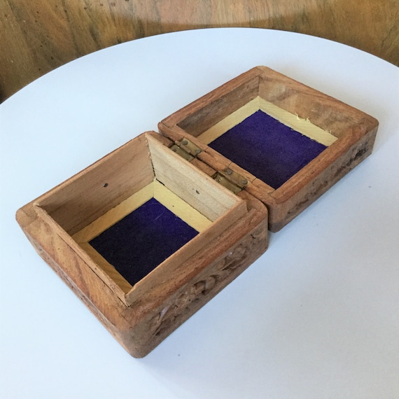 Carved Wood Inlay Box from India - Gem