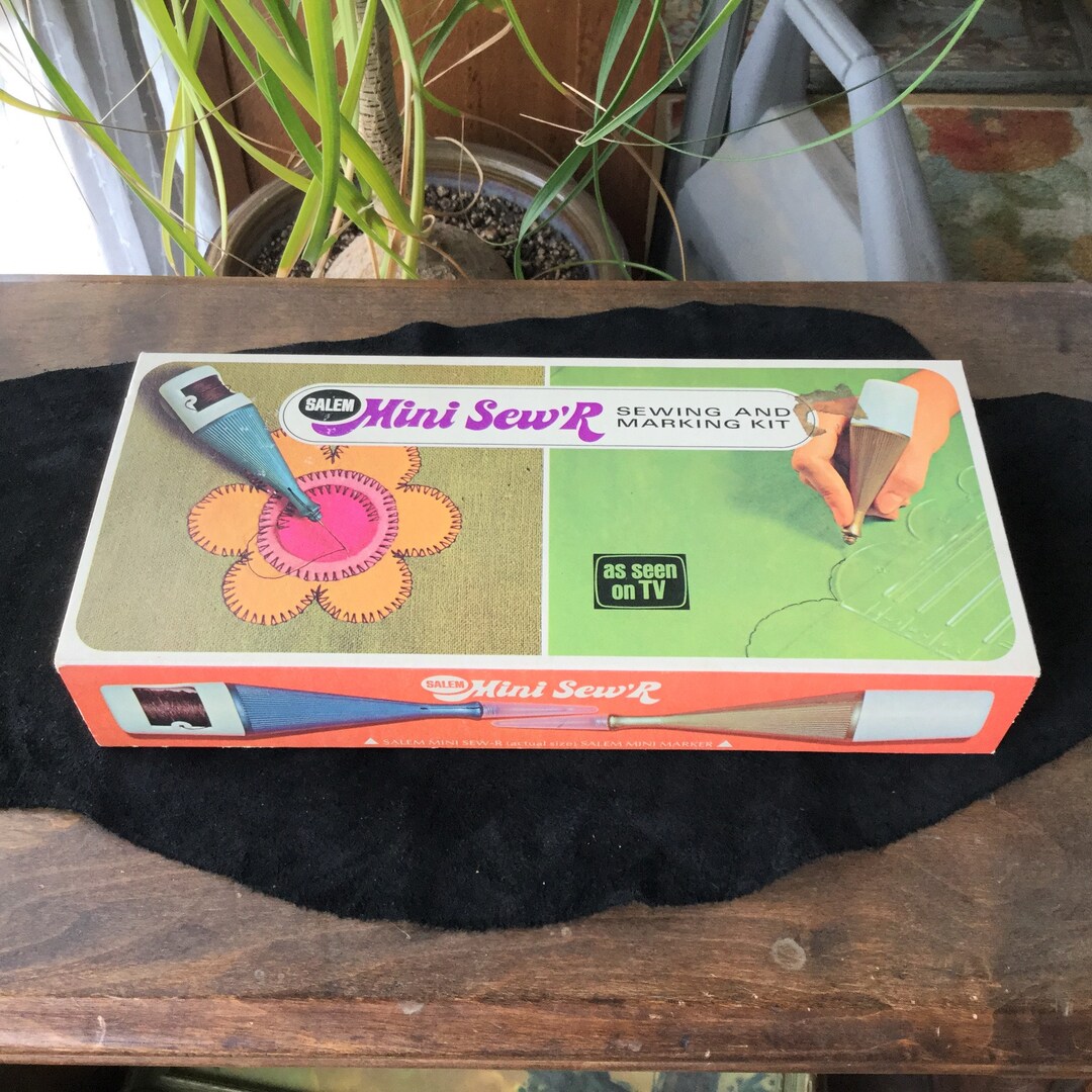 Mini Sew'r by Salem ~ 1970s Sewing and Marking Kit - Etsy