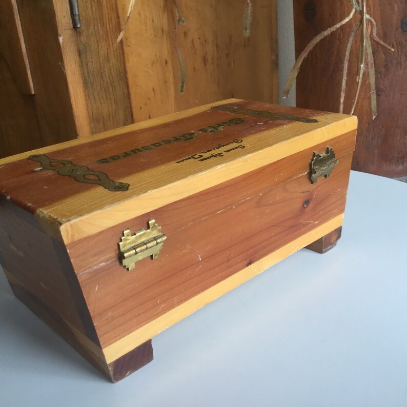 Vintage Cedar Treasure Box girl's Teasures - Etsy