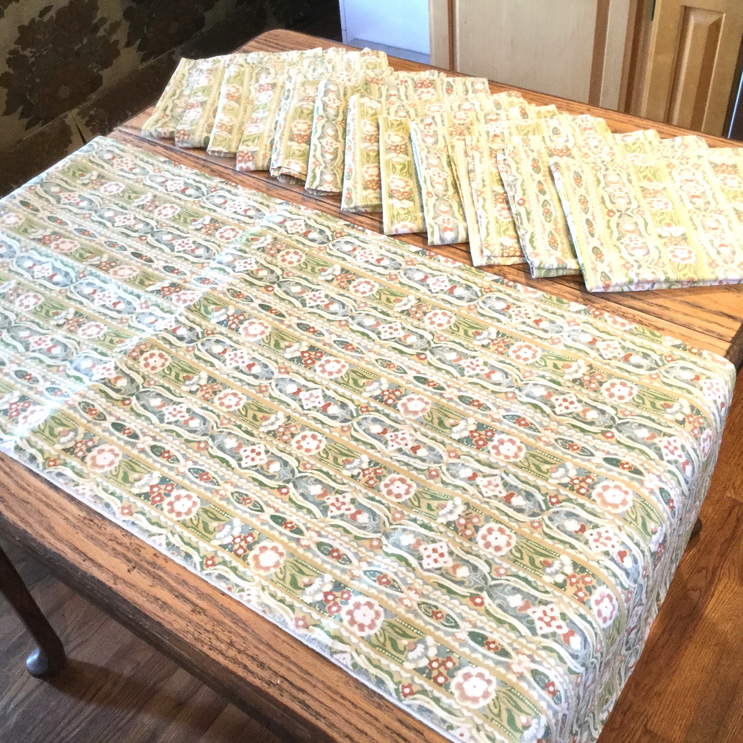 Vintage Pottery Barn Runner + 12 Napkins - Etsy