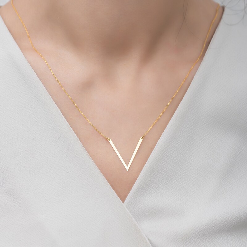 V Necklace - Etsy