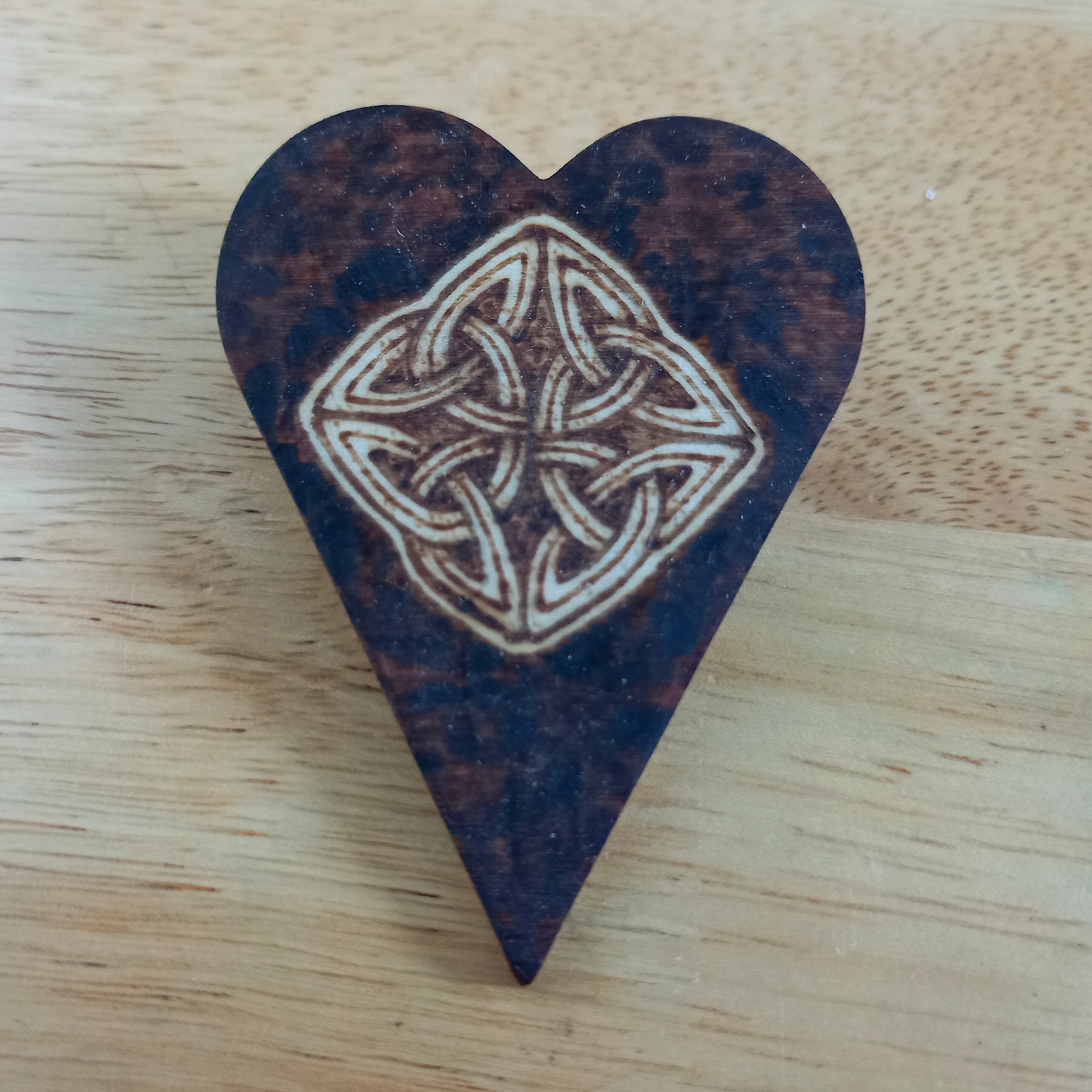 Pyrography Celtic knotwork folk heart wooden brooch | Etsy