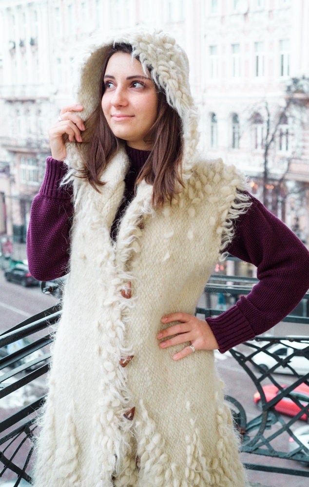 Ethnic White Wool Coat Eco-friendly Winter Hooded Coat Buttoned Woven ...