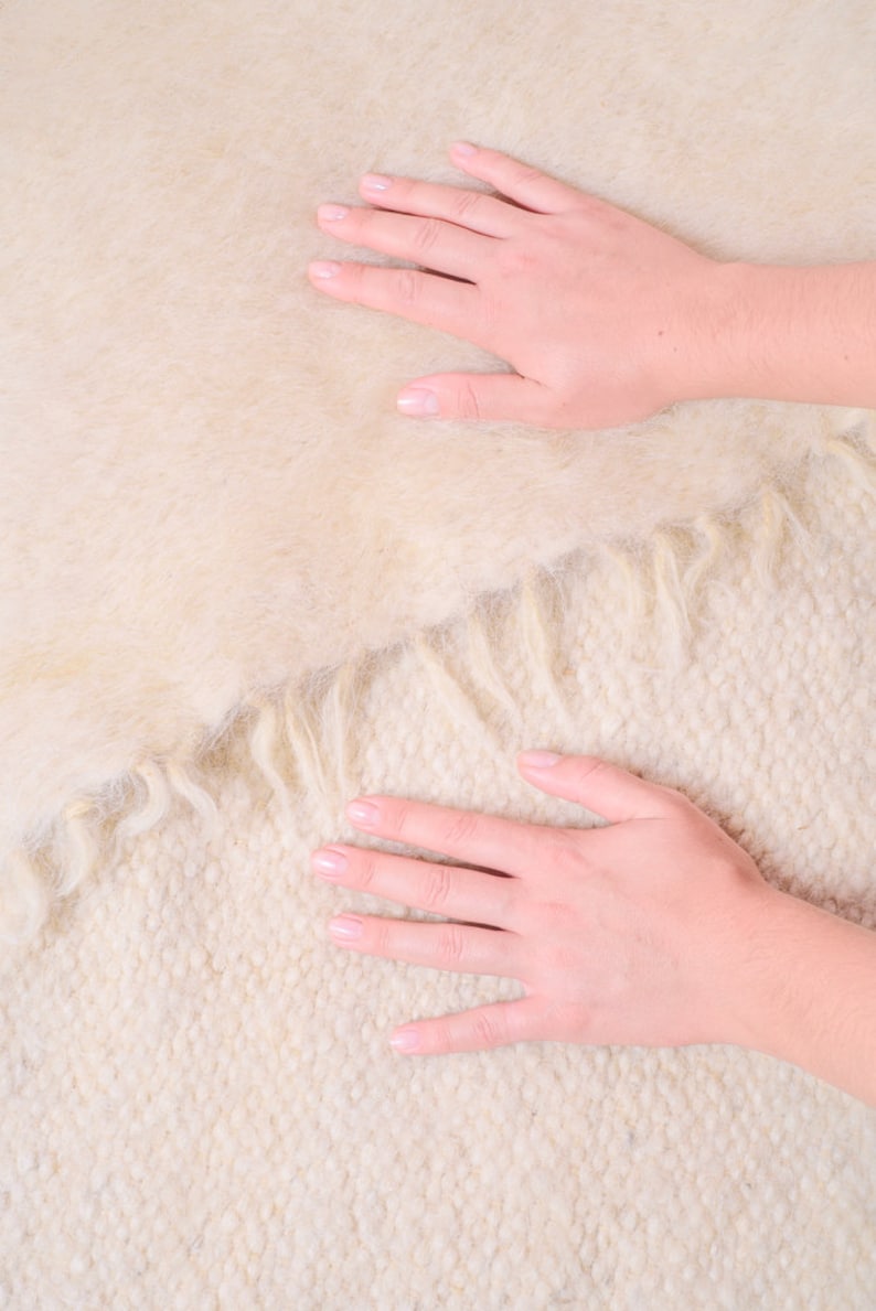 Outdoor Berber Blanket Bulky, White Blanket Throw Thick Woolen Swedish ...