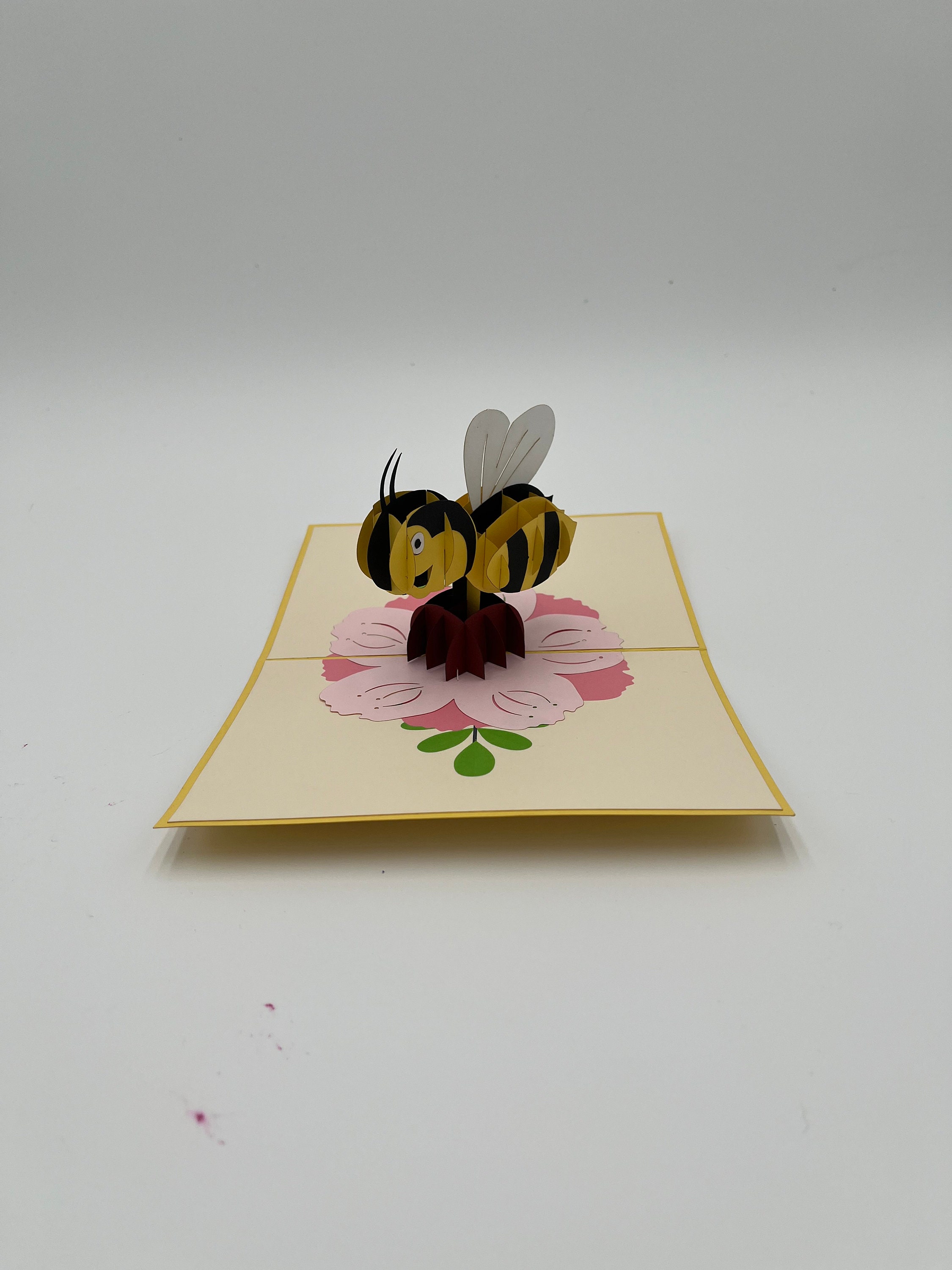 Fluttering Bee Bloom: 3D Bee Pop-up Greeting Card for Any Occasion - Etsy