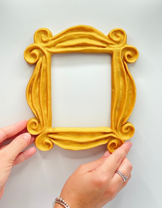 Friends Peephole Frame