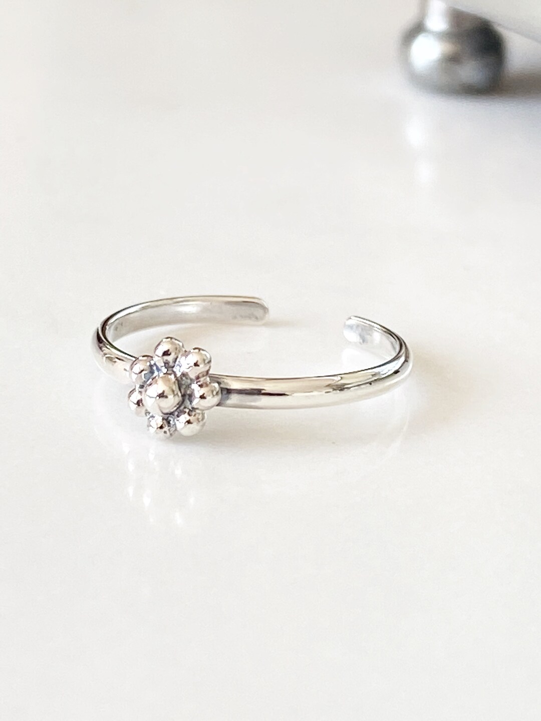 Sterling Silver Flower Toe Ring - Etsy