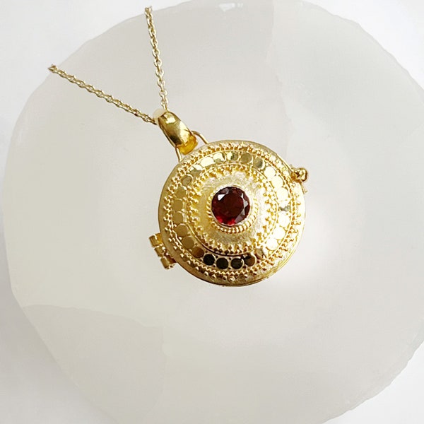 Real Gold Locket - Etsy UK