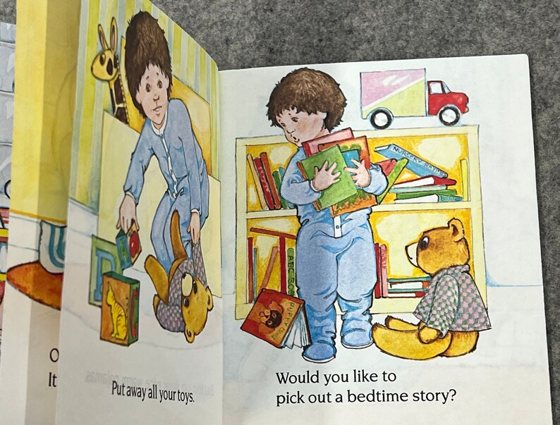 IT'S BEDTIME A First Little Golden Book 10135-12 by B.G. Ford ...