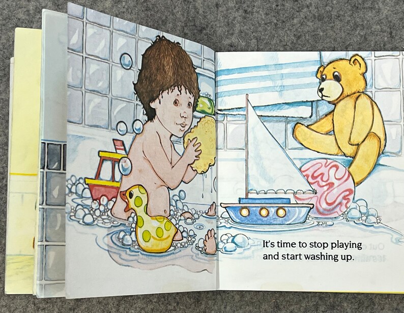 IT'S BEDTIME A First Little Golden Book 10135-12 by B.G. Ford ...