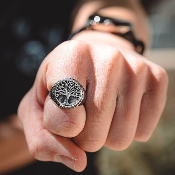 Tree Signet Ring - Etsy