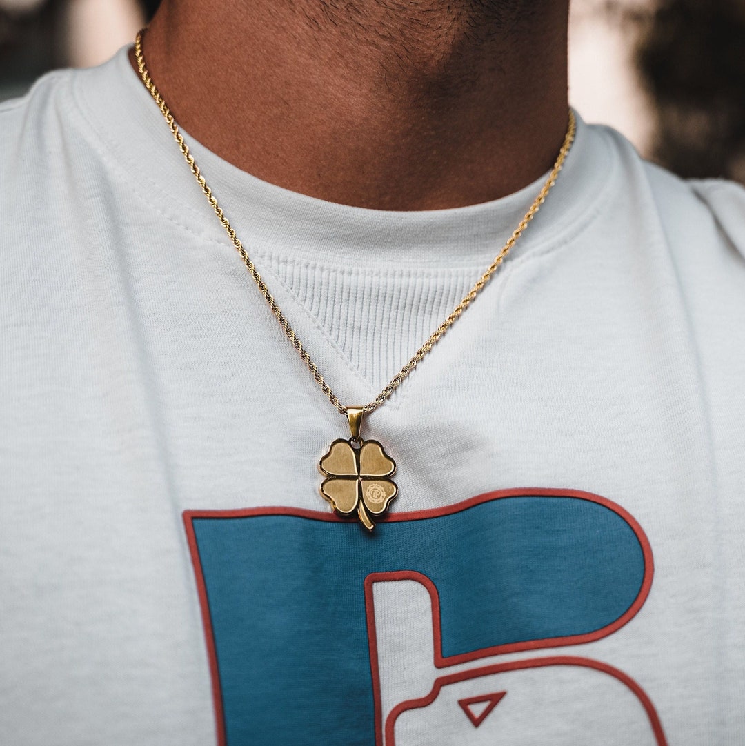 Four Leaf Clover Necklace - Mens Necklace - 18K Gold Lucky Pendant Men ...