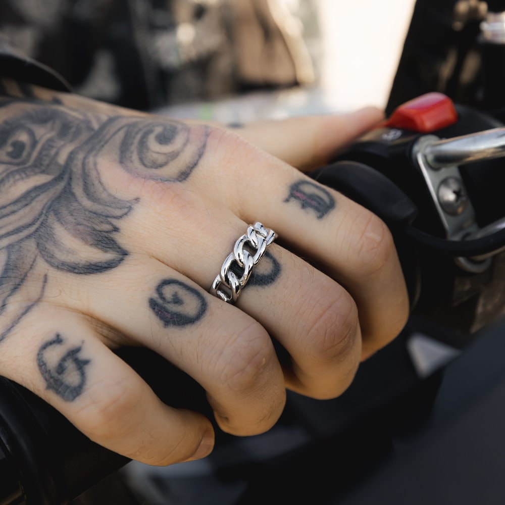 Chain Link Ring Tattoos