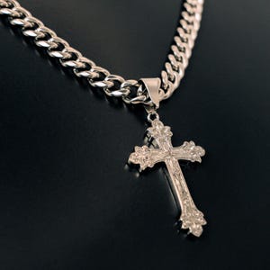Vintage Gold Cross Necklace - Chunky 18K Gold Chain With Pendant ...