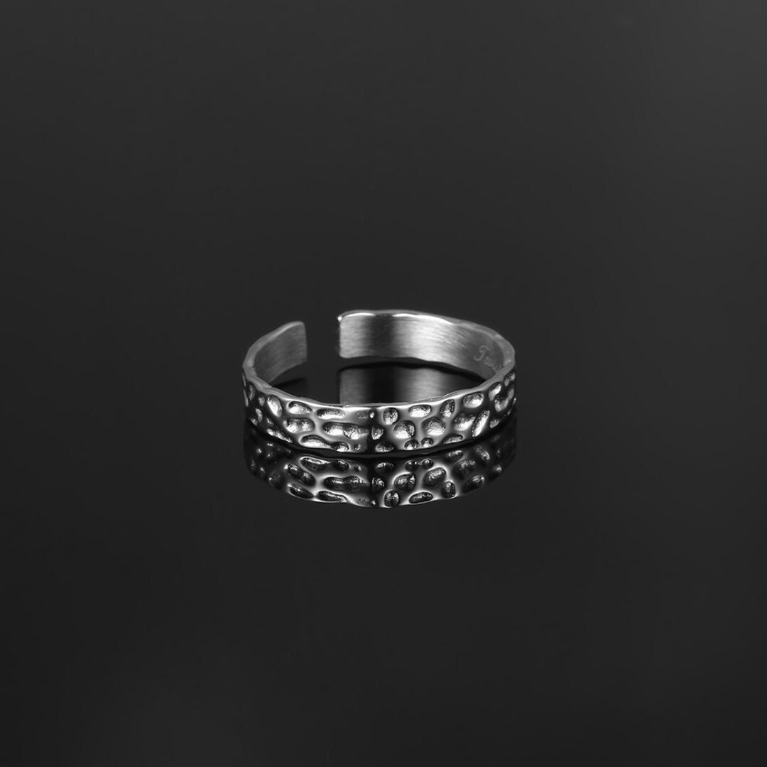 Mens Ring Silver Hammered Ring Mens Pinky Rings for Man Steel Band ...