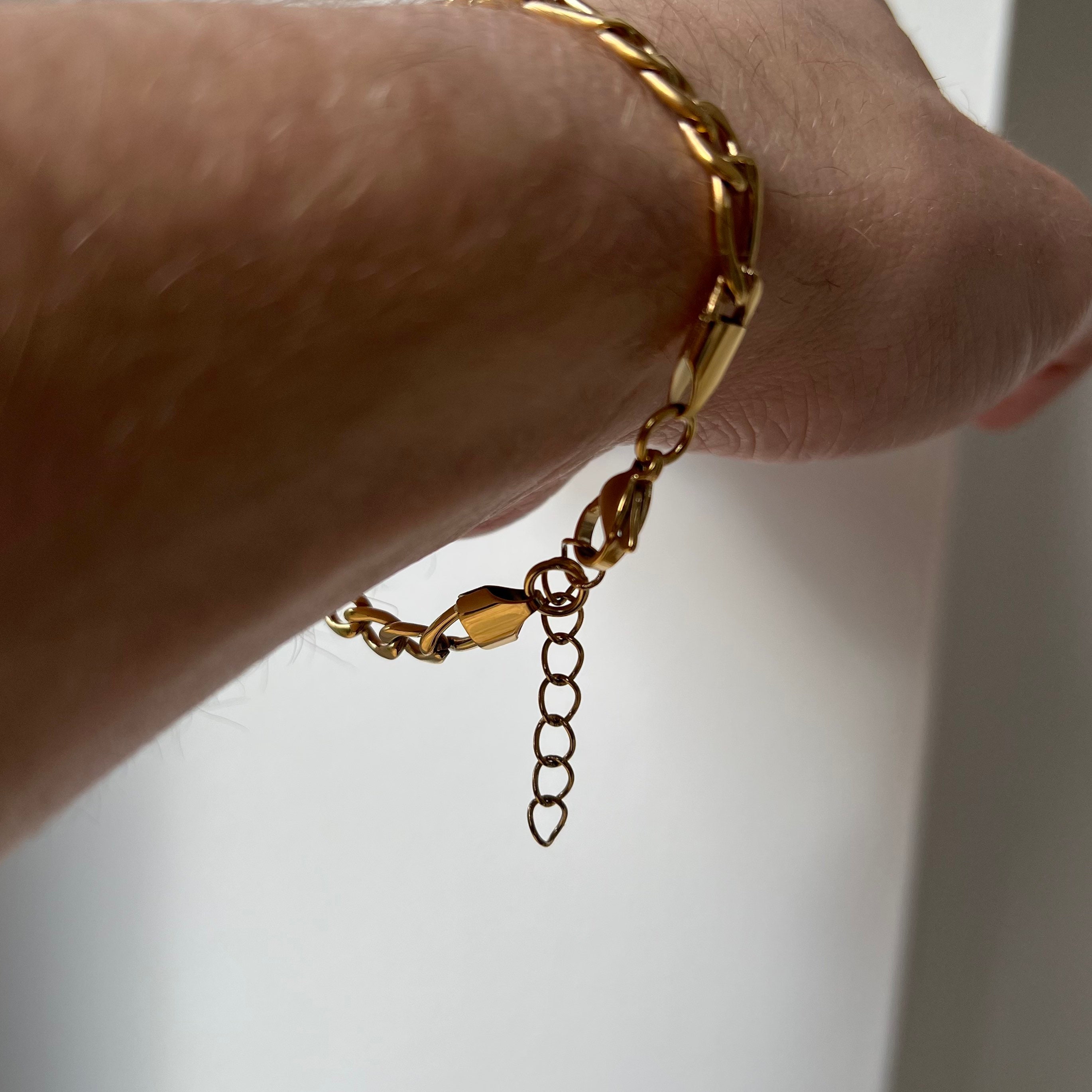 Figaro Gold Bracelet - Mens Gold Bracelet - 18K Gold Plated Bracelet ...