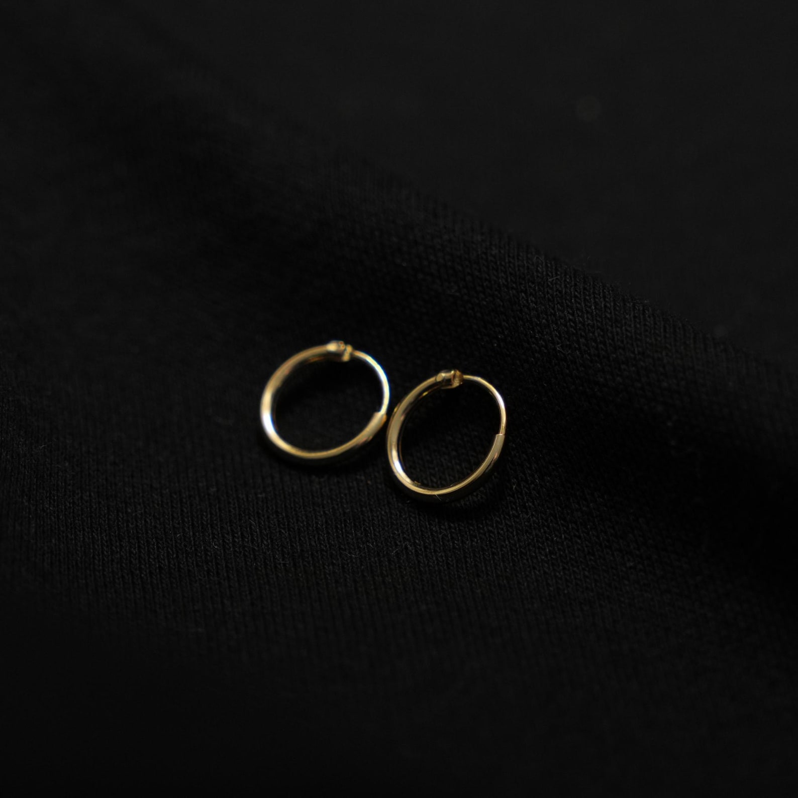 Mens Earrings - 18K Gold Hoops for Men, Mens Huggie Hoop Earrings, Thin ...