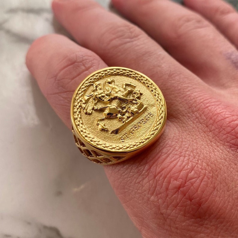 18K Gold Sovereign Ring, St George Ring Men, Gold Signet Ring Men, Mens ...