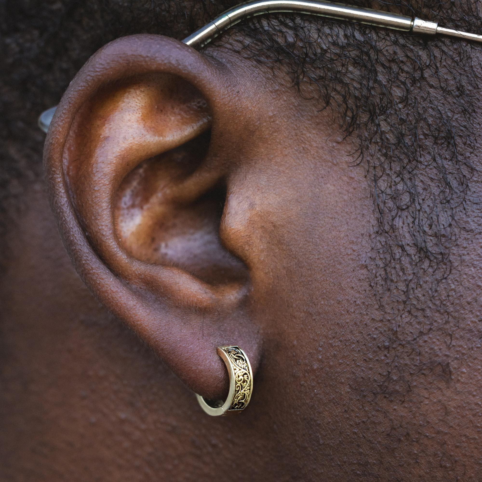 Mens Earrings, 18K Gold Hoop Huggie Earring for Men - Mens Hoop Earring ...