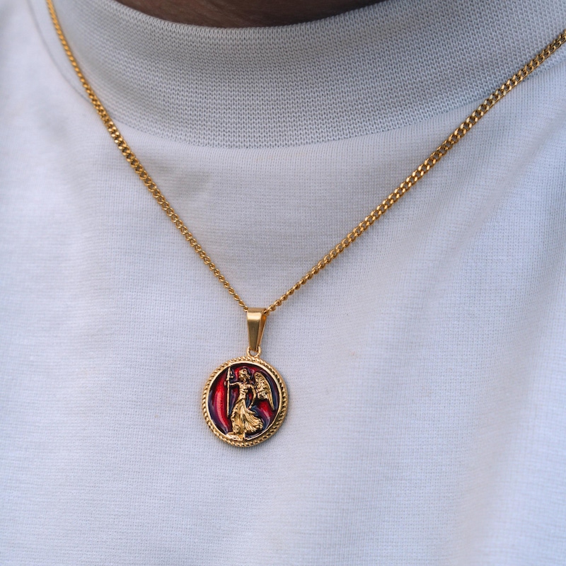 St Michael 20 in Chain - Etsy UK