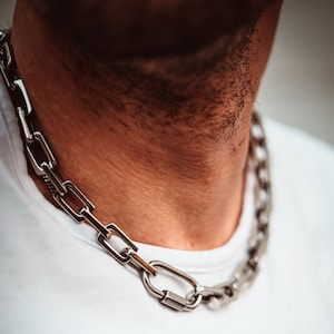 Silver Link Chain for Men - Mens Chain Necklace 18" - Heavy Stainless ...