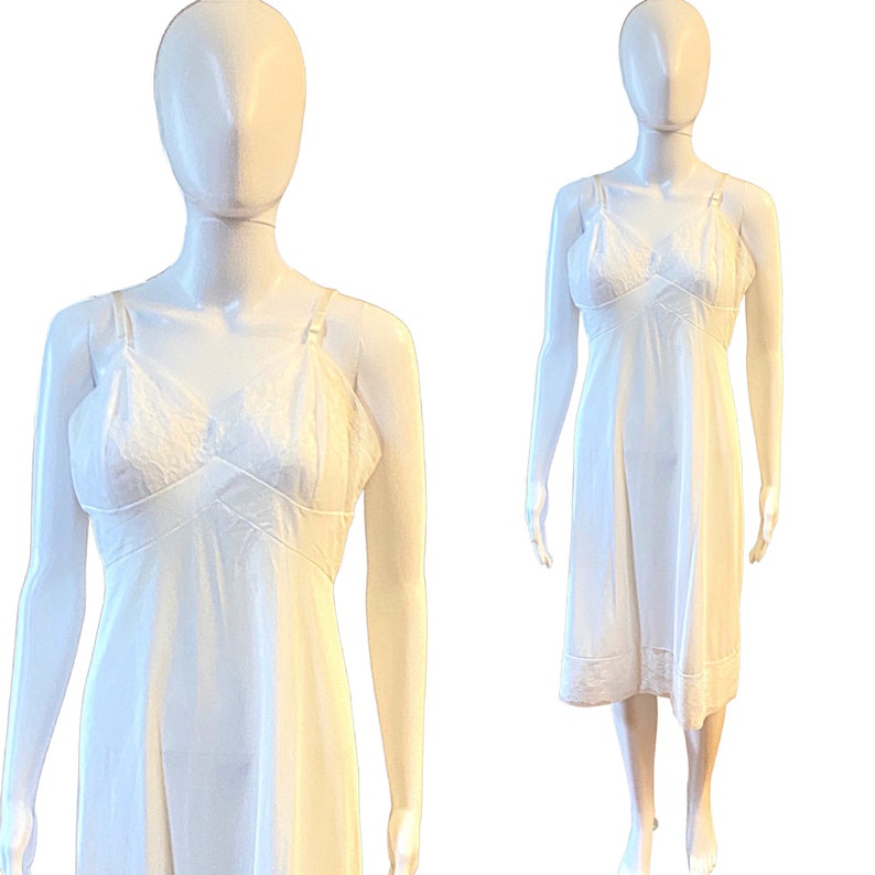 Vintage Late 70s Vanity Fair White Lace Womens Undergarment Slip Womens