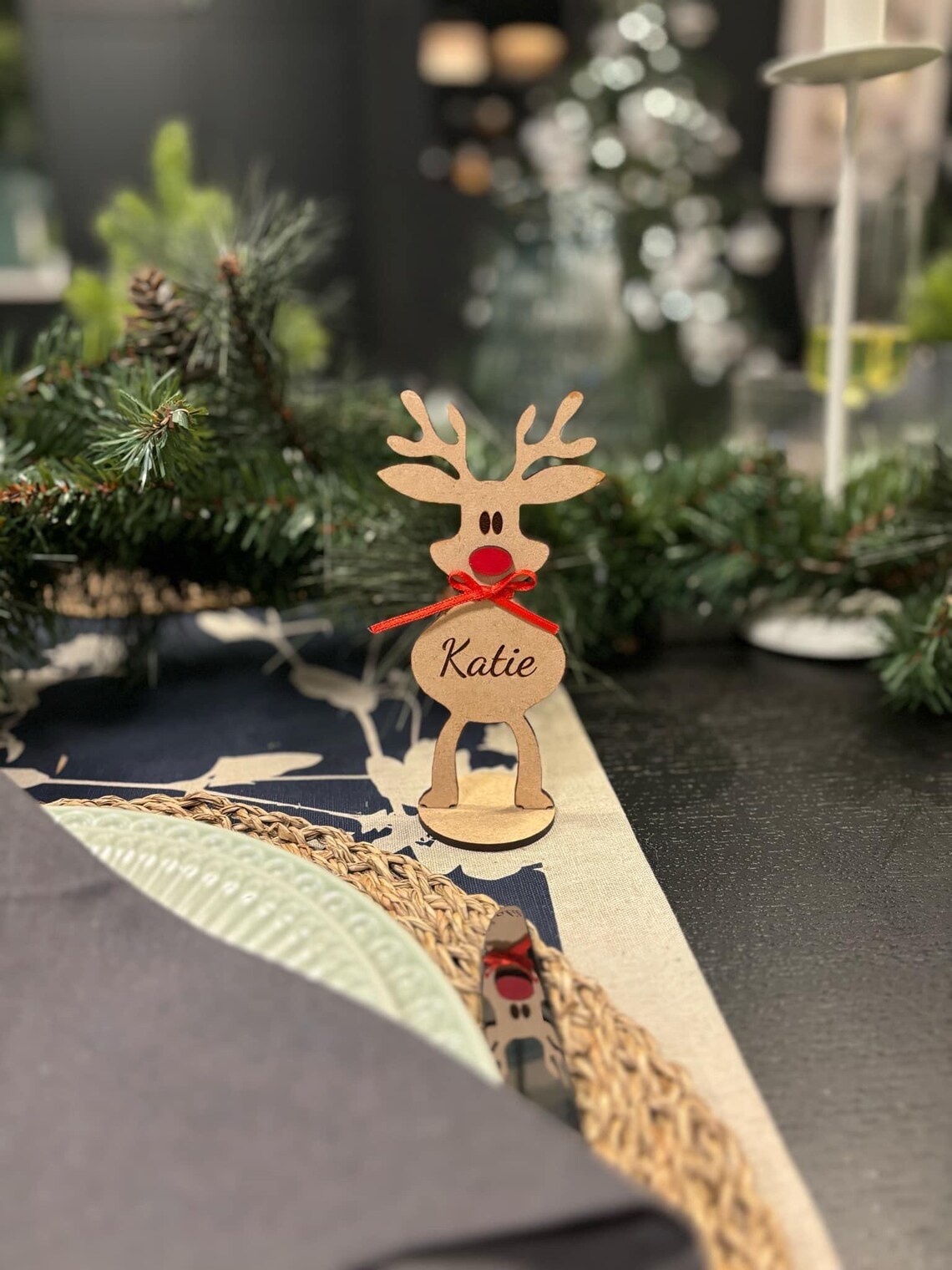 Personalized Reindeer Name Place Card: Freestanding Christmas Table ...