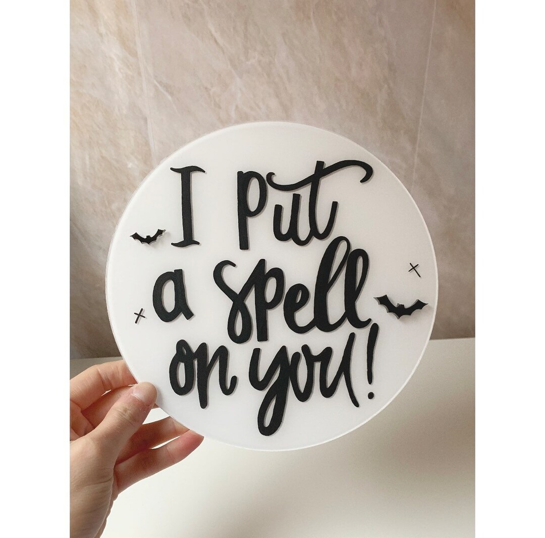 Halloween Circle Acrylic Signage Plaque Bats I Put A Spell on - Etsy
