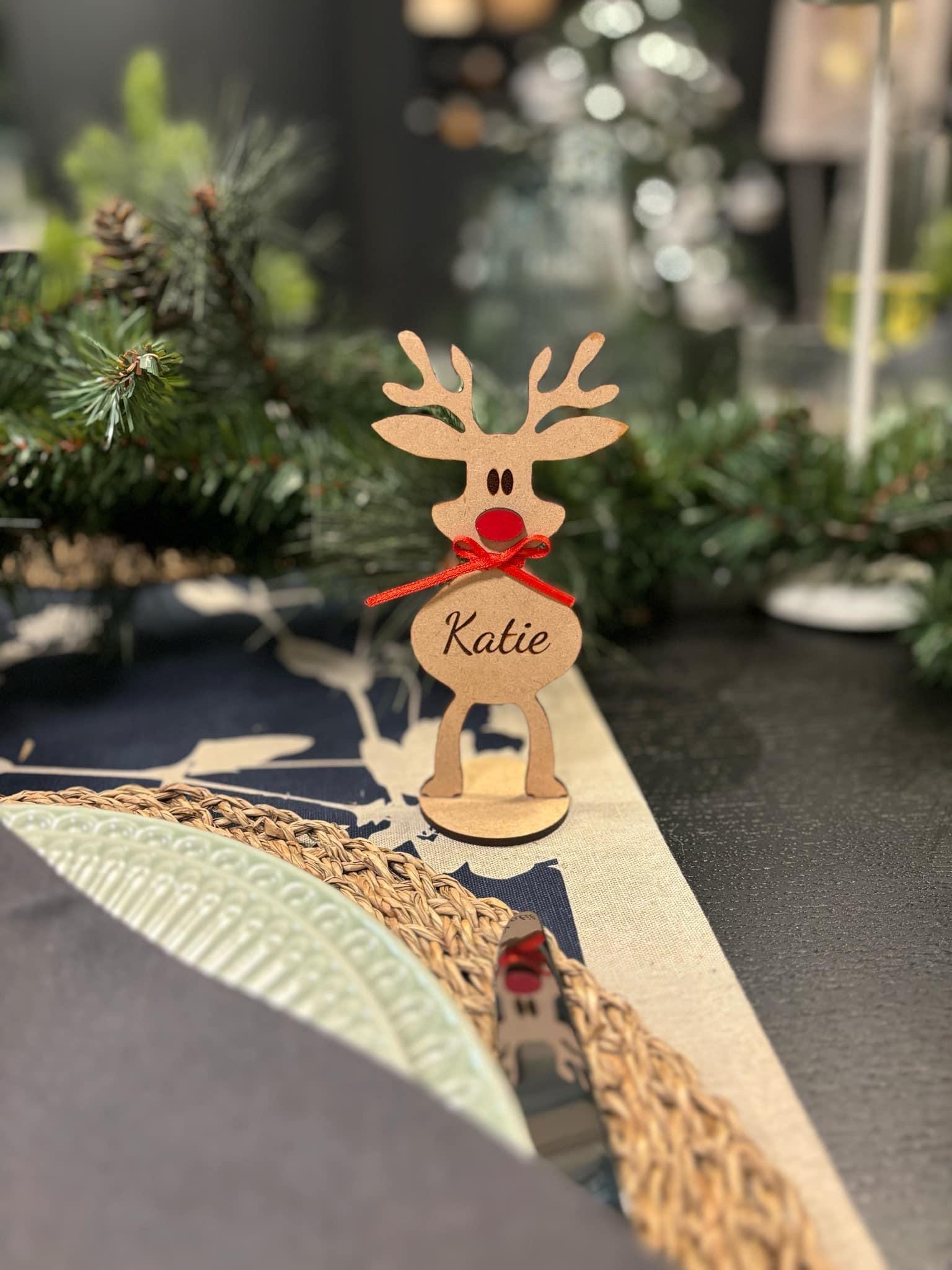 Personalized Reindeer Name Place Card: Freestanding Christmas Table ...