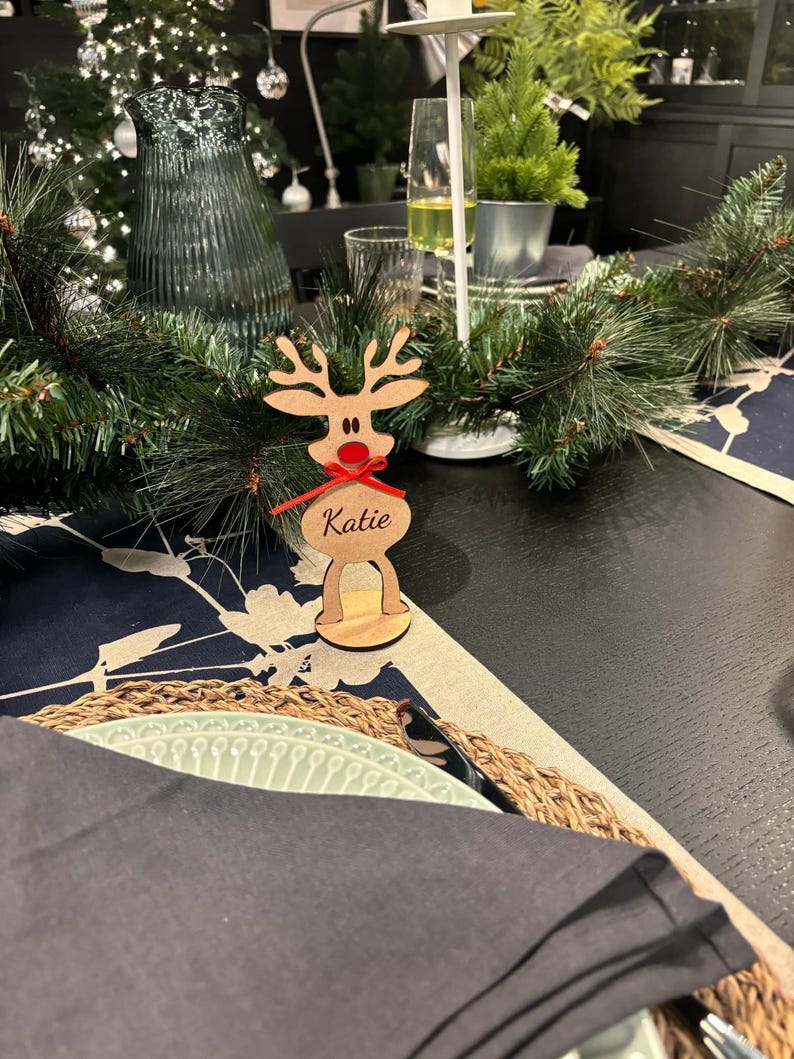 Personalized Reindeer Name Place Card: Freestanding Christmas Table ...