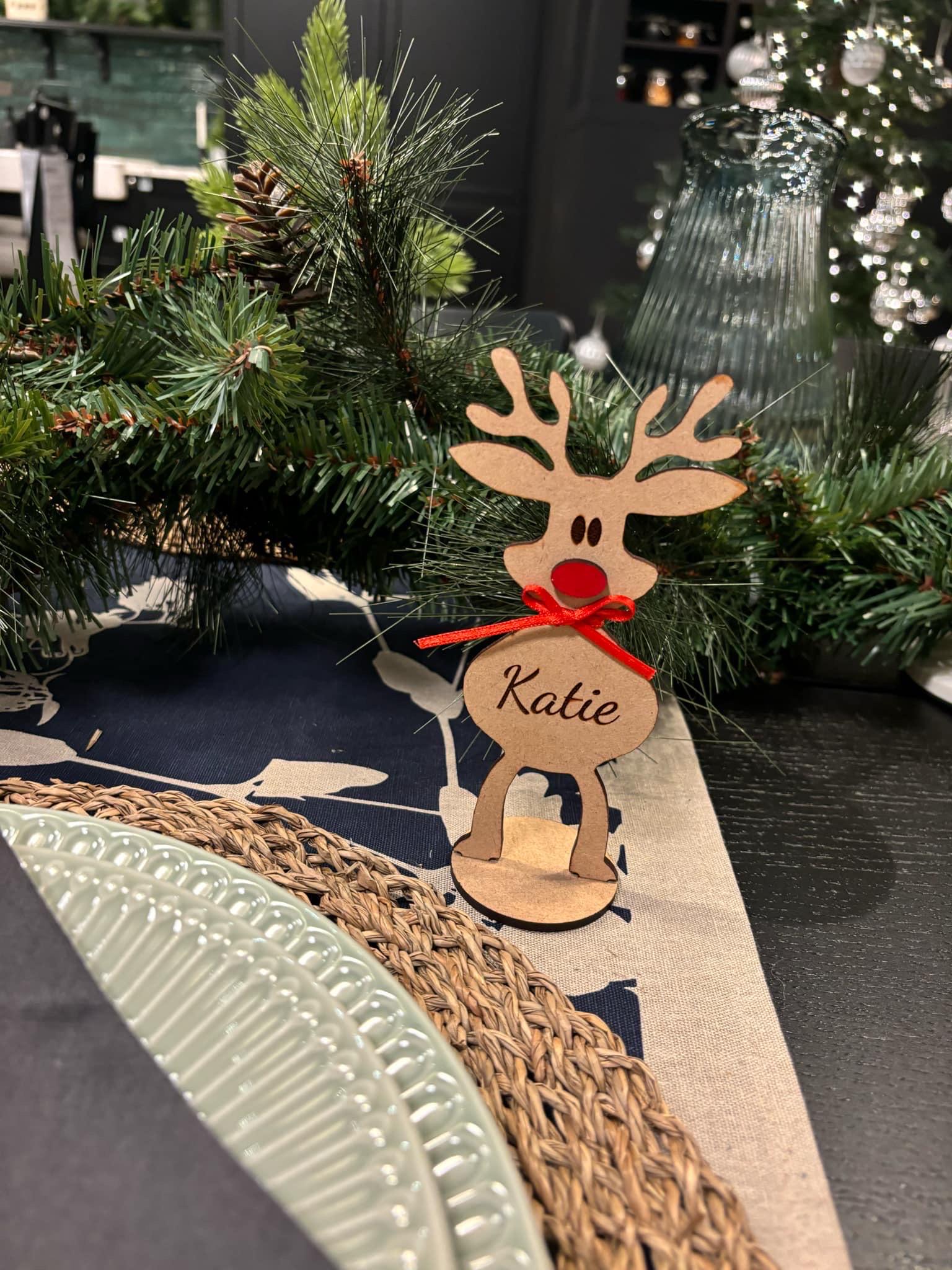 Personalized Reindeer Name Place Card: Freestanding Christmas Table ...