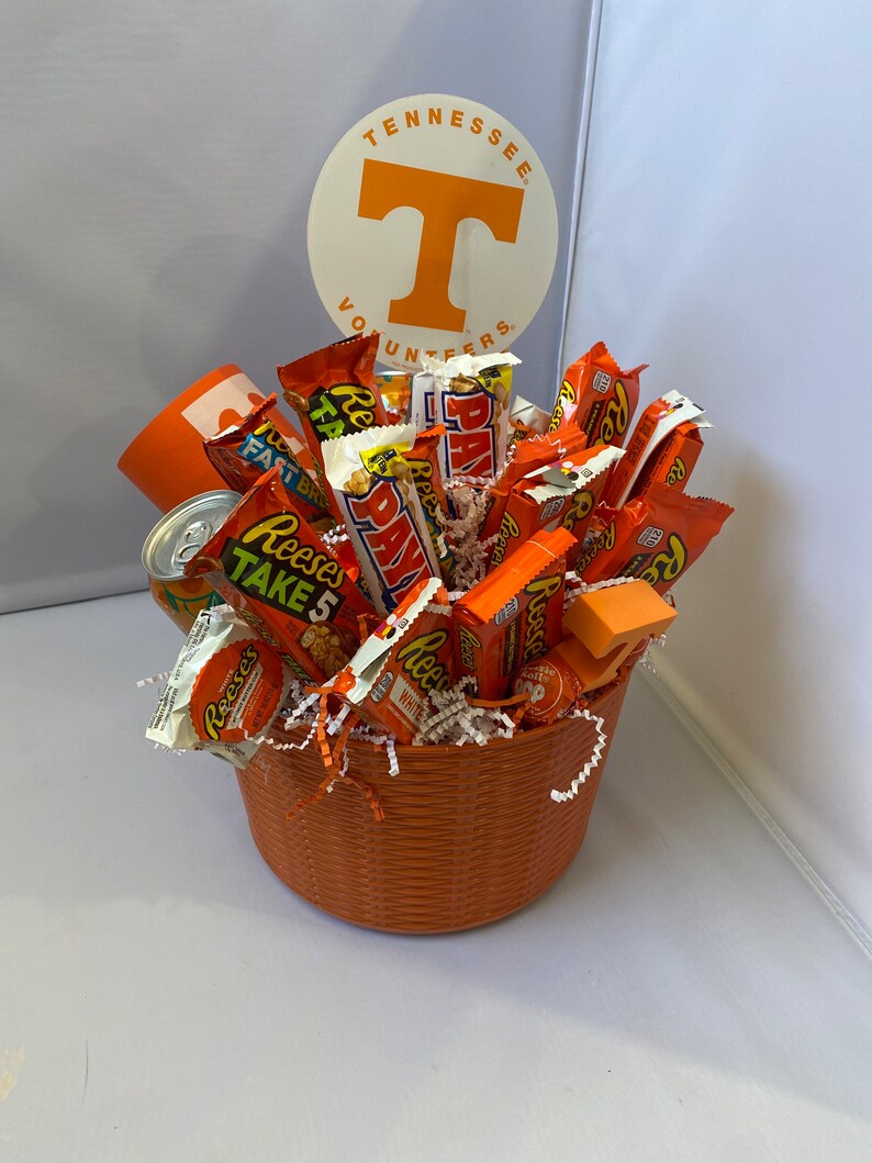 University of Tennessee UTK Candy Arrangement Volunteers Grad Gift - Etsy