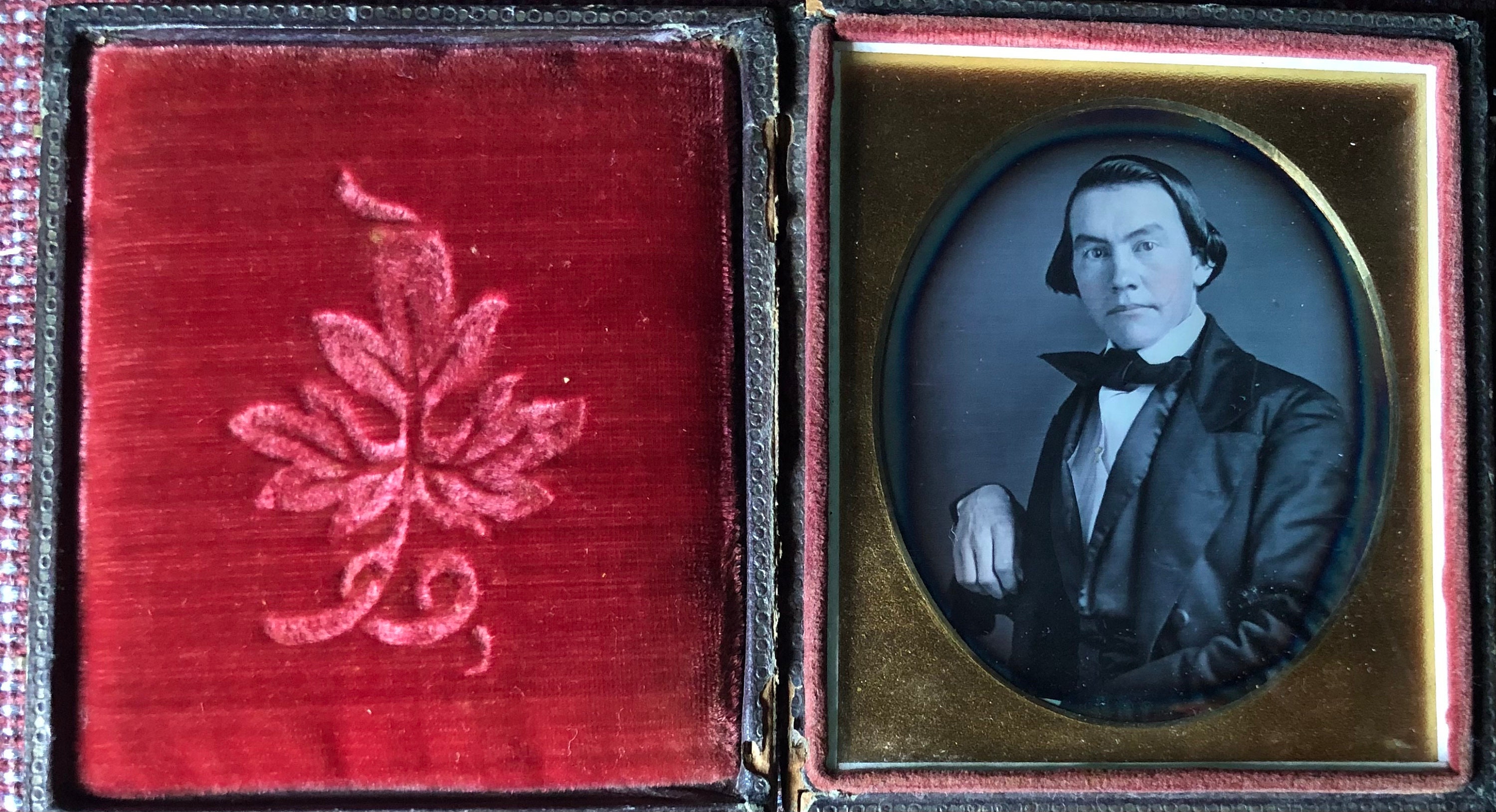 Sixth Plate Daguerreotype A Man Turned Sideways Seated On A Chair