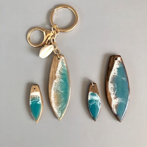 Engraved Surf Keychain | Wood and Resin Jewelery for Woman | Small ...