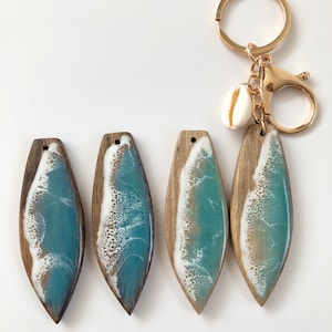 Personalized Surf Keychain Wood and Resin Jewelery for Woman - Etsy
