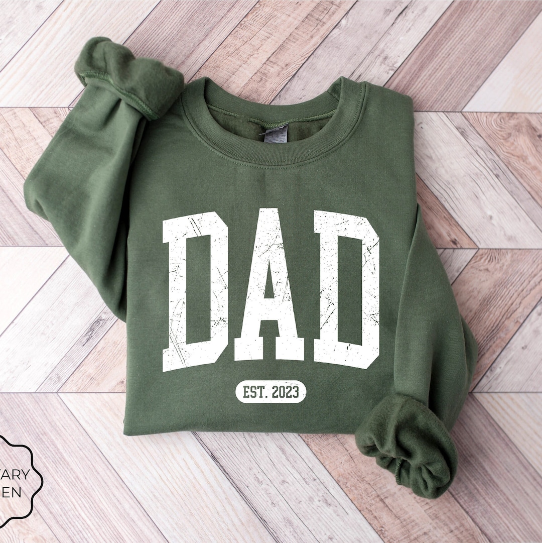 Personalize Dad Gift Sweatshirt, Dad Sweatshirt, Gift for Dad, Gift for ...