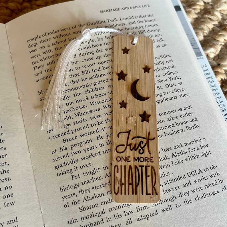 Wooden Engraved Bookmarks - Gift for Book Lovers - Etsy