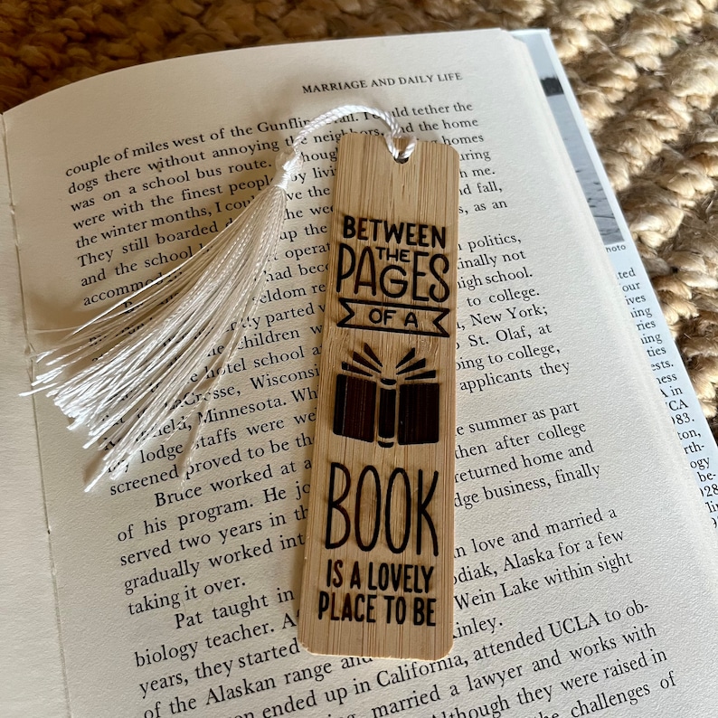 Wooden Engraved Bookmarks - Gift for Book Lovers - Etsy