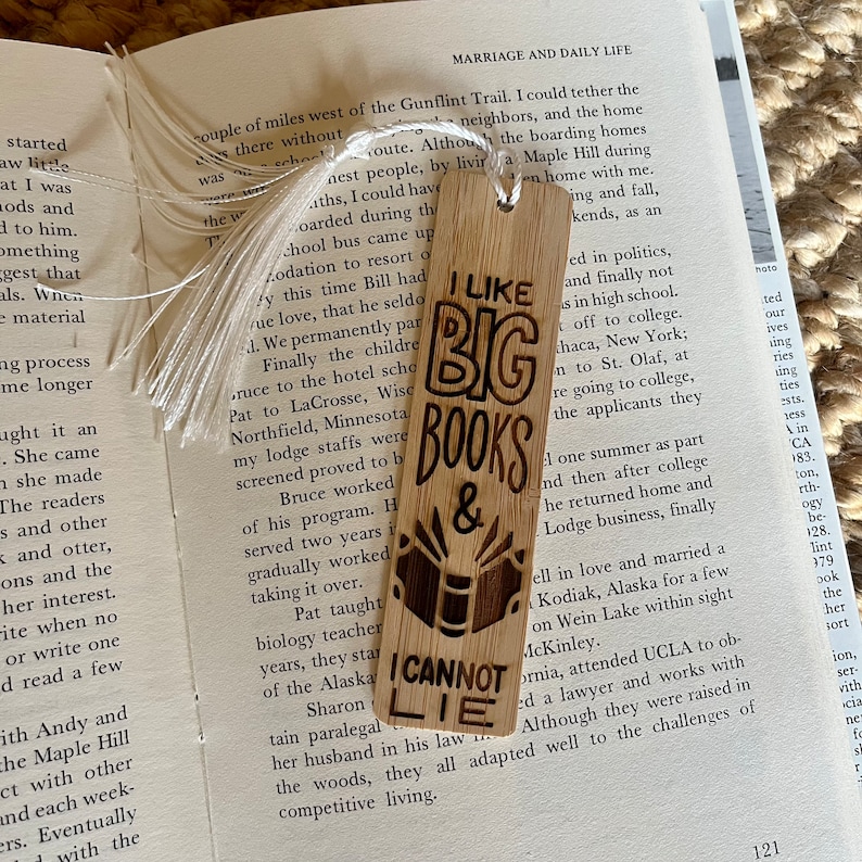 Wooden Engraved Bookmarks Gift for Book Lovers - Etsy