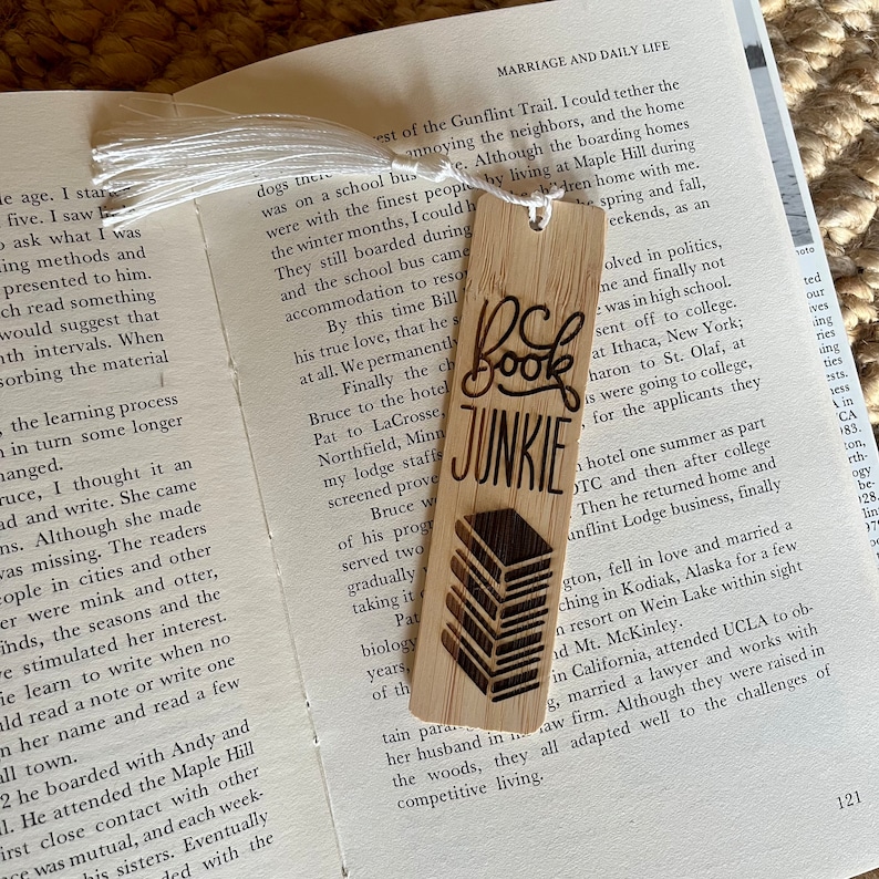 Wooden Engraved Bookmarks - Gift for Book Lovers - Etsy