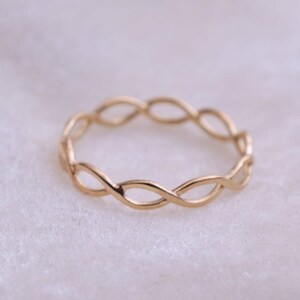 Twist Ring / Infinity Twist Ring / 14k Yellow Gold / Stackable Ring ...