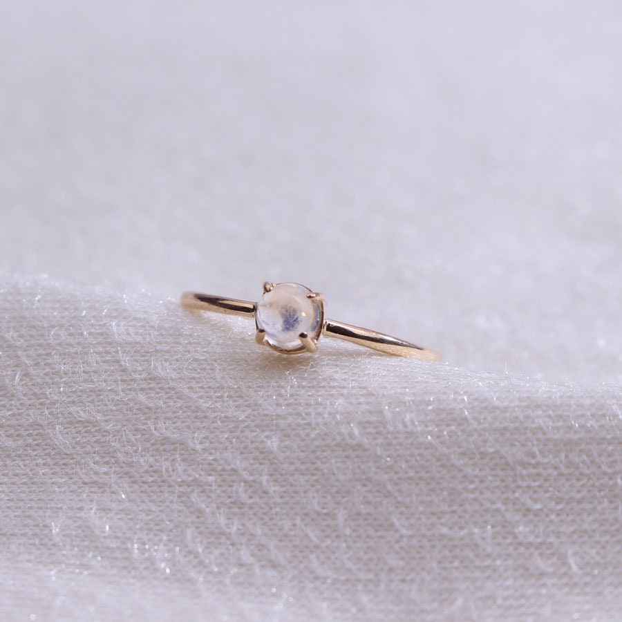 Moonstone Ring / 14k Gold Ring / Round Moonstone Ring / 14k | Etsy