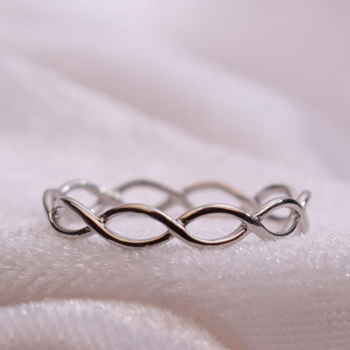 Twist Ring / Infinity Twist Ring / 14k White Gold / Stackable - Etsy