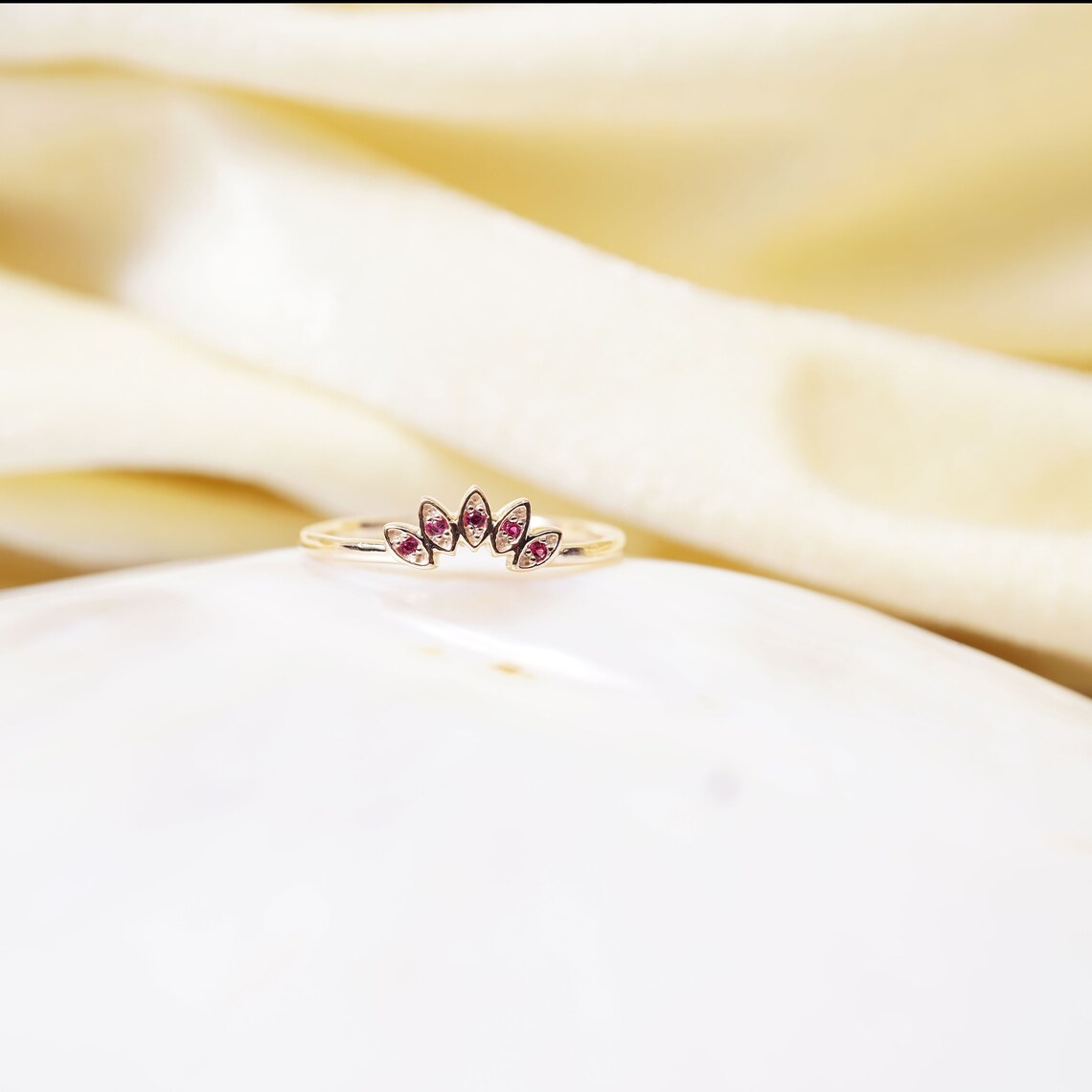 14k Gold Art Deco Ruby Ring / Wedding Ring / Stackable Ruby | Etsy