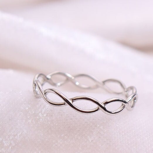 Twist Ring / Infinity Twist Ring / 14k White Gold / Stackable - Etsy