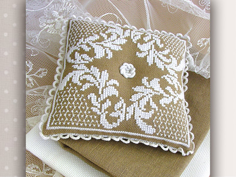 Vintage Cross Stitch Pattern. Pincushion. Monochrome Cross - Etsy